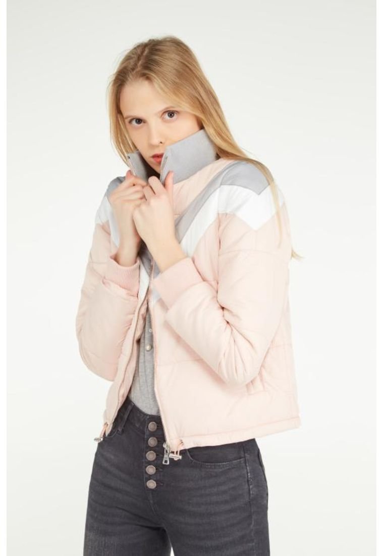 KOAJ-CHAQUETA KOAJ GLOSSY 4/19 - Compra Ahora | Dafiti Colombia