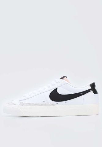 Nike retail femenino